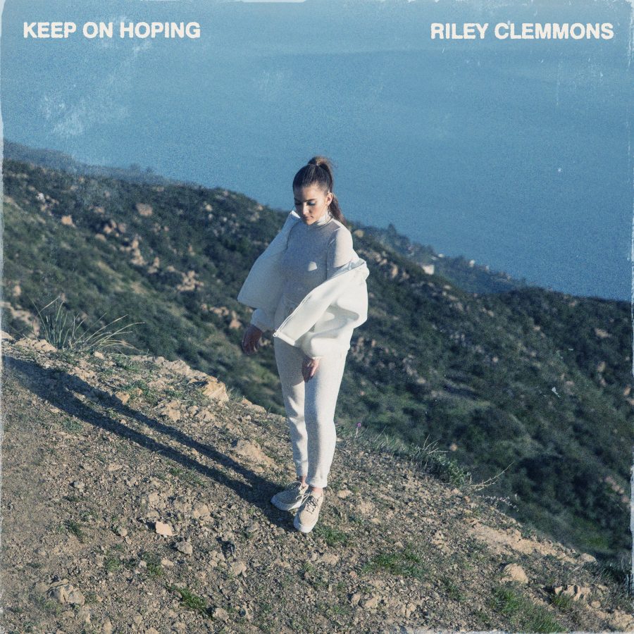 Riley Clemmons – Keep On Hoping | Capitol Christian Music Group